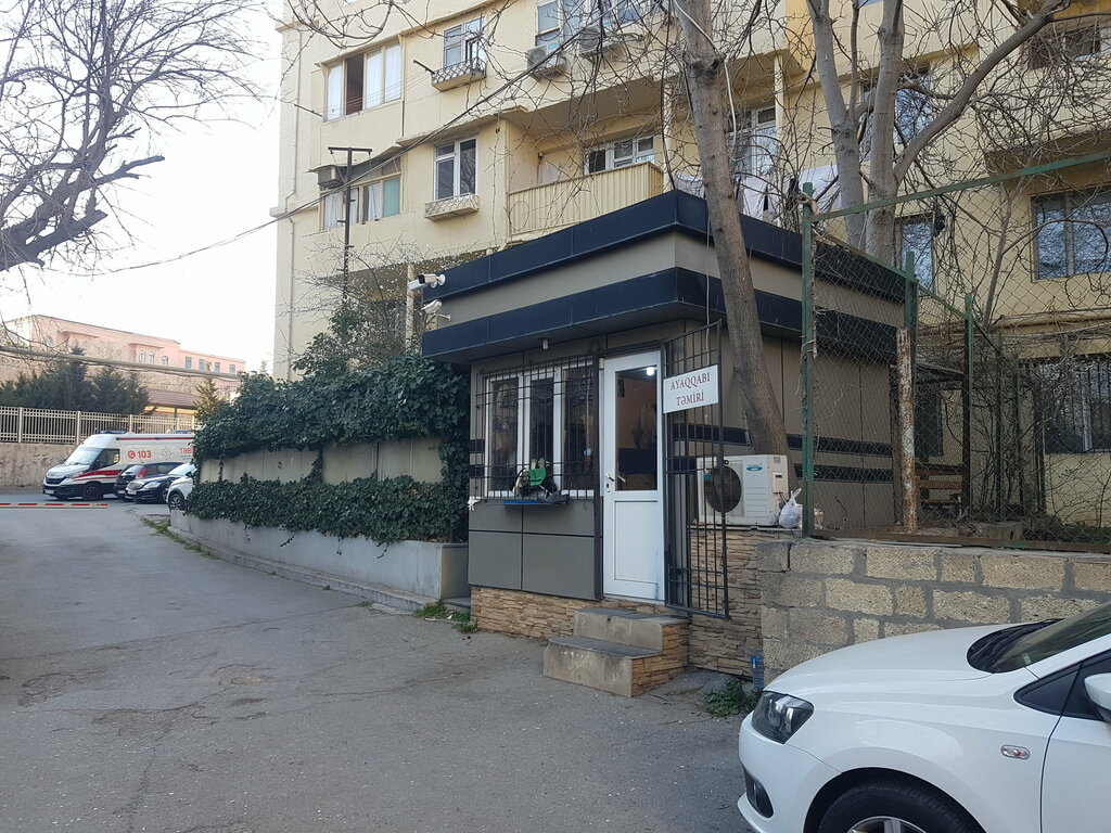 Ayakkabı tamiri Ayaqqabı Təmiri, Bakü, foto