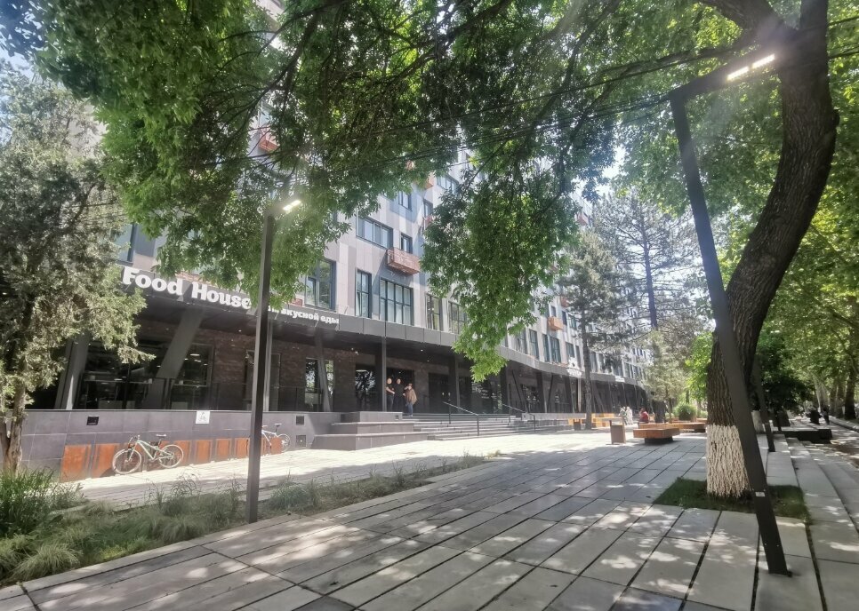 Yönetim ofisi Кроссовки Есть, Simferopol (Akmescit), foto