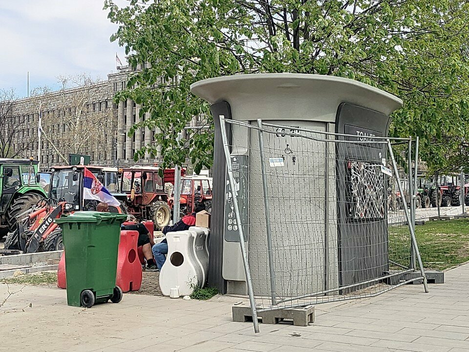 Tuvalet Туалет, Belgrad, foto
