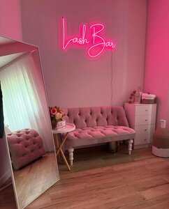Lash Bar (Pobedy Street No:9Б), kaş ve kirpik salonu  Krasnoznamensk'ten