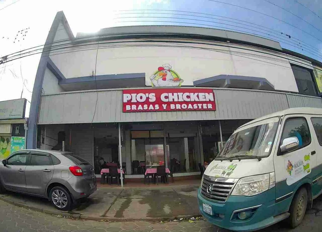 Restoran Pios Chicken, Santa‑Krus, foto
