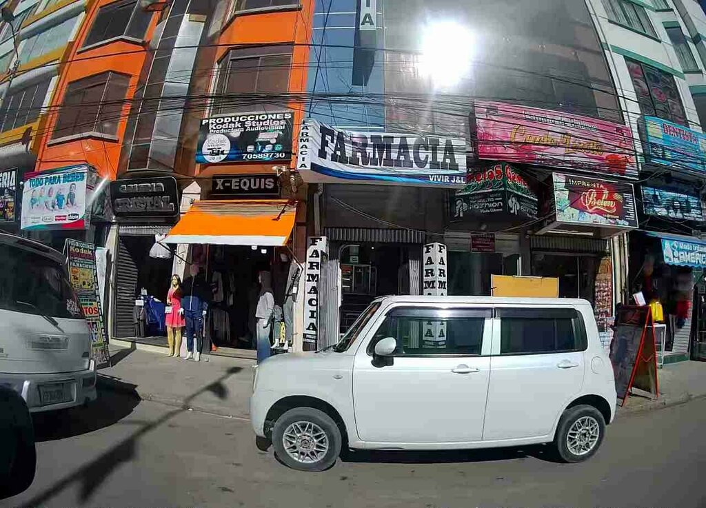Eczaneler Farmacia Vivir J & L, El Alto, foto