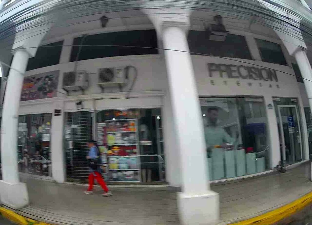 Optik Precision Eyewear, Santa‑Krus, foto