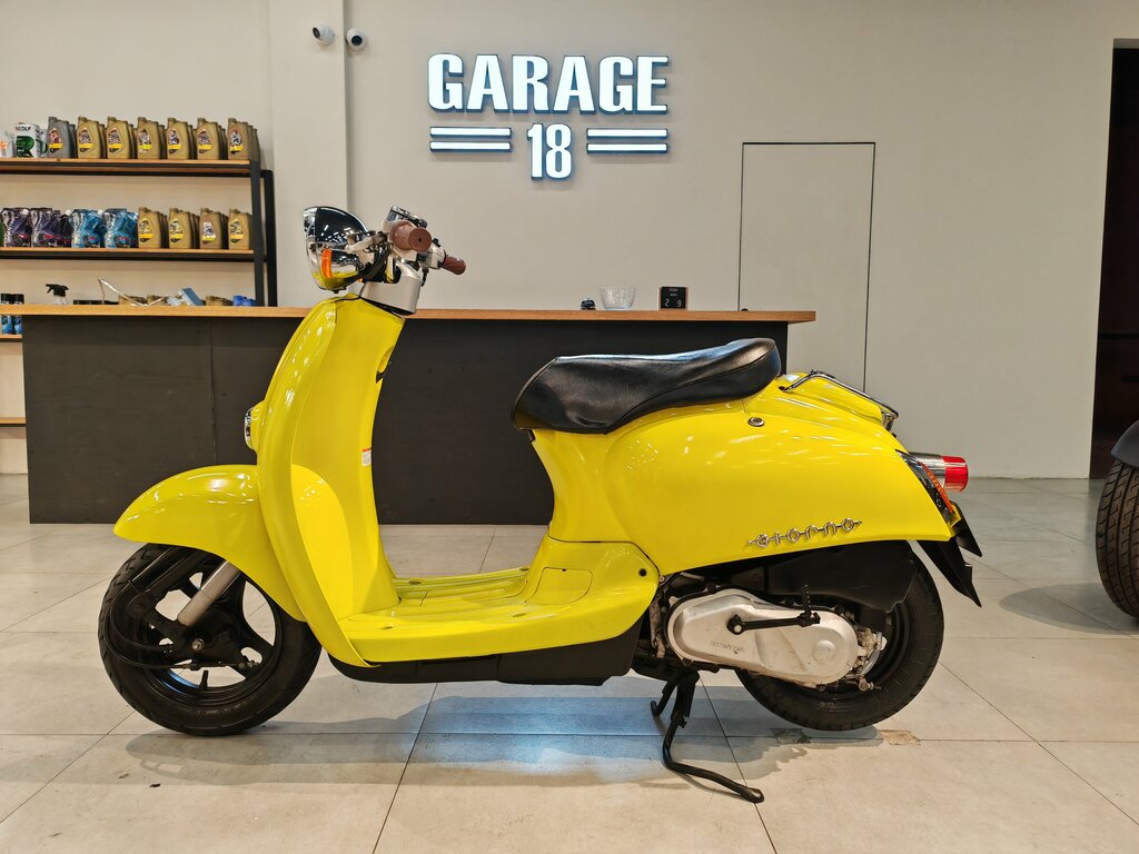 Motosiklet satışı Garage 18, Moskova, foto