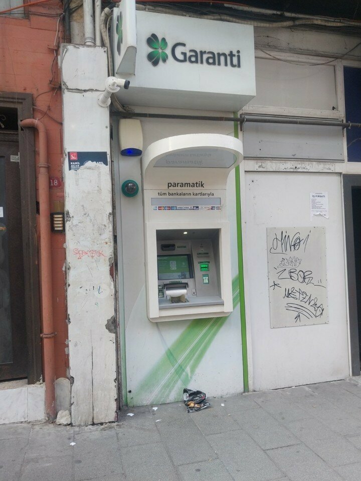 ATM'ler Garanti BBVA ATM, İstanbul, foto