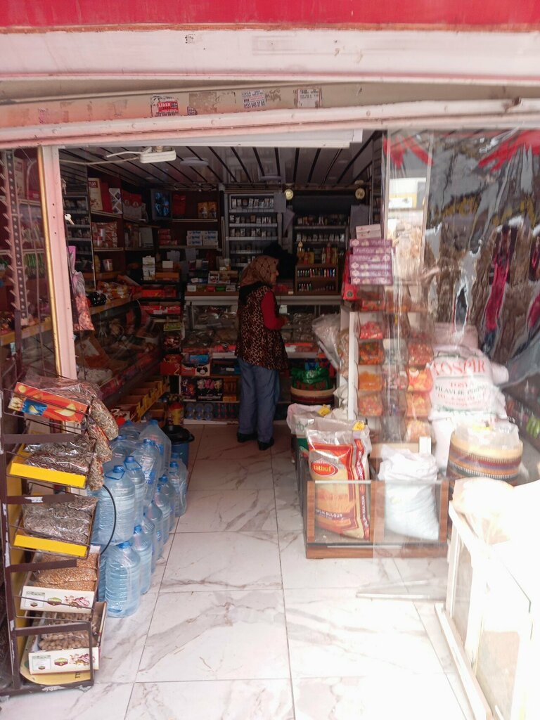 Kuruyemiş, atıştırmalık, kuru meyve Bereket Kuruyemiş Bakliyat, İstanbul, foto