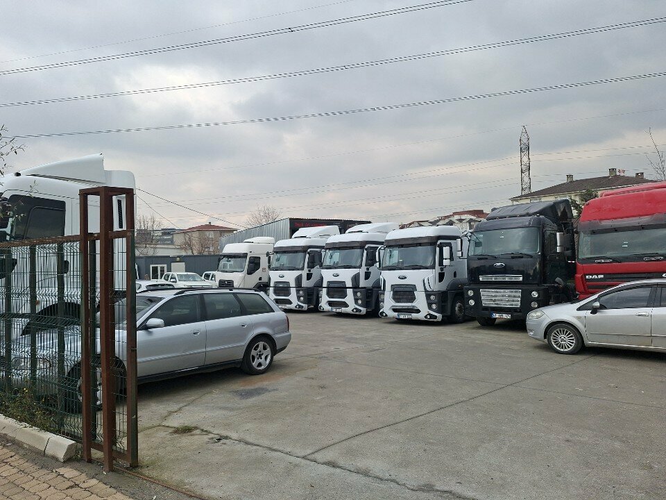 Otomobil satış galerileri Galeri Aydin, İstanbul, foto