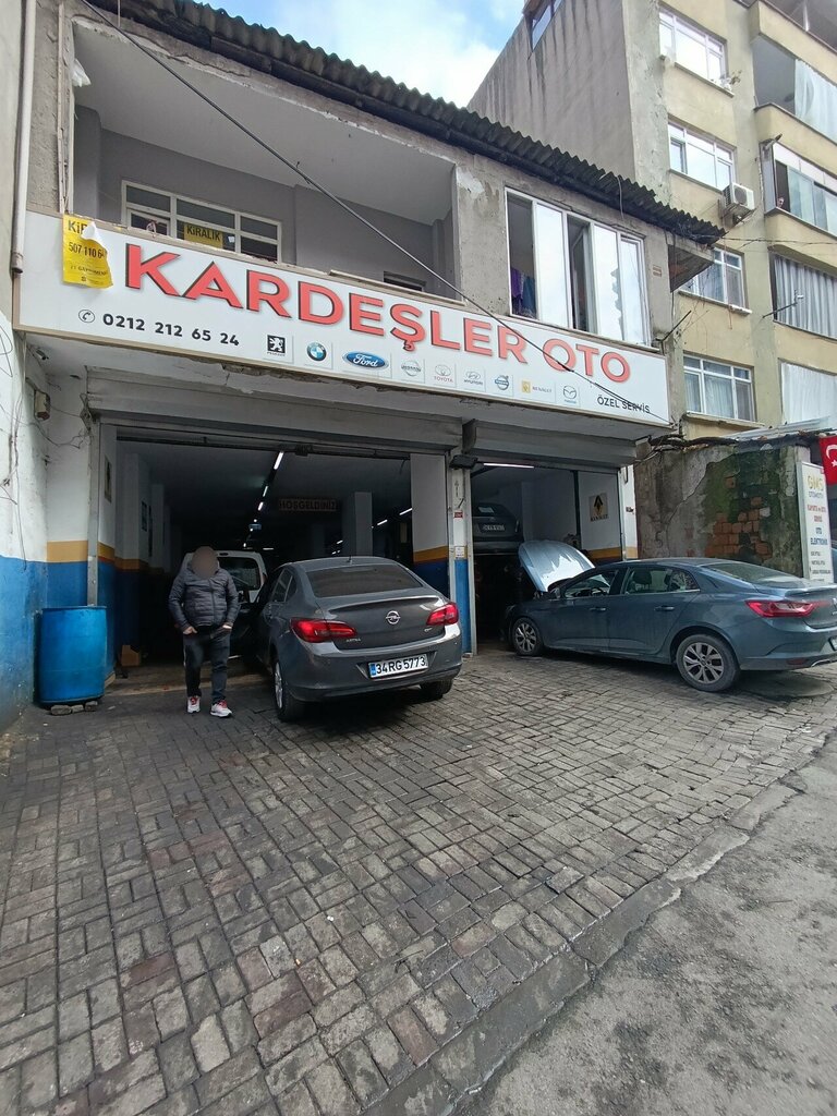 Otomobil servisi Kardeşler Oto Özel Servis, İstanbul, foto