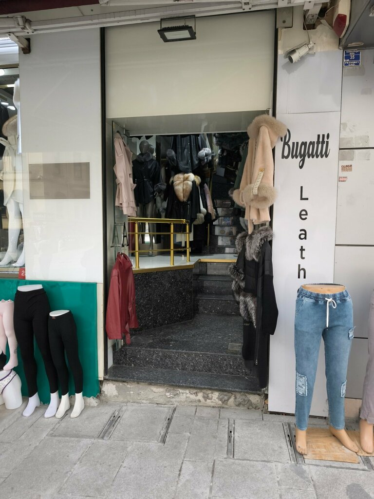 Deri giyim ve toptan satış Bugatti Deri, İstanbul, foto