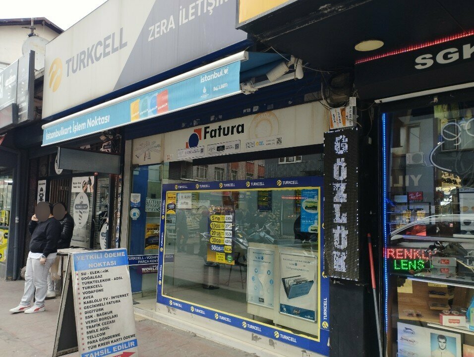 Cep telefonu ve aksesuarları satış mağazaları Zera İletişim, İstanbul, foto