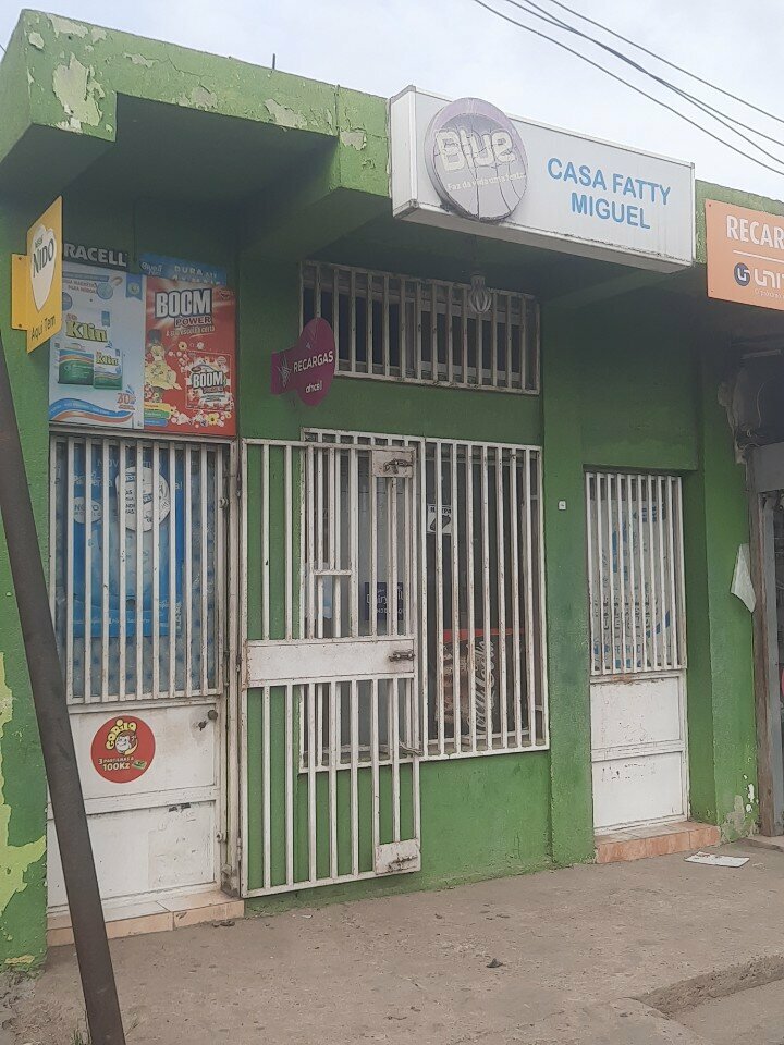 Mini-market Casa Fatty Miguel, Loanda, foto