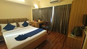 Hotel Plaza (State of Maharashtra, Mumbai, Central Avenue), otel  Mumbai'den