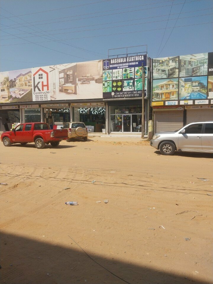 Lamba ve avize mağazaları Basekula Eletrica, Loanda, foto