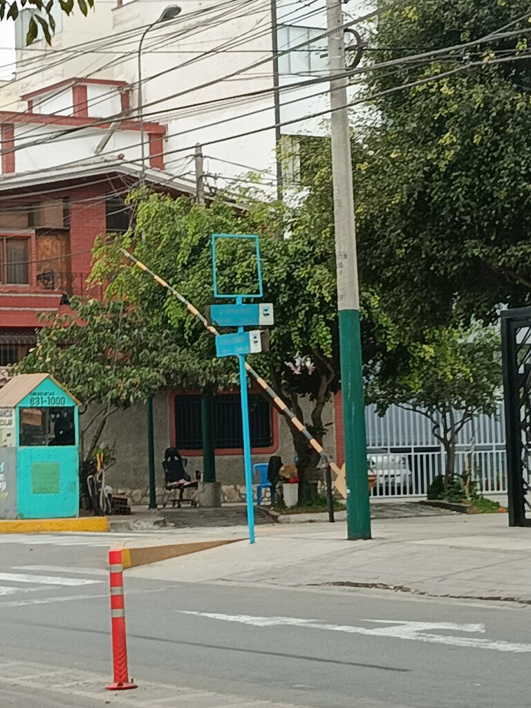 Geçiş noktaları, güvenlik kontrol alanı Vigilancia Particular, Lima, foto