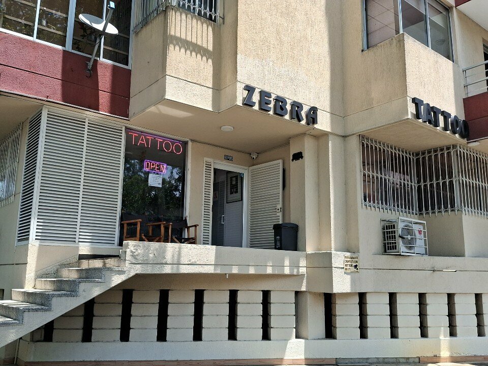 Dövmeciler Zebra tattoo studio, Cali, foto