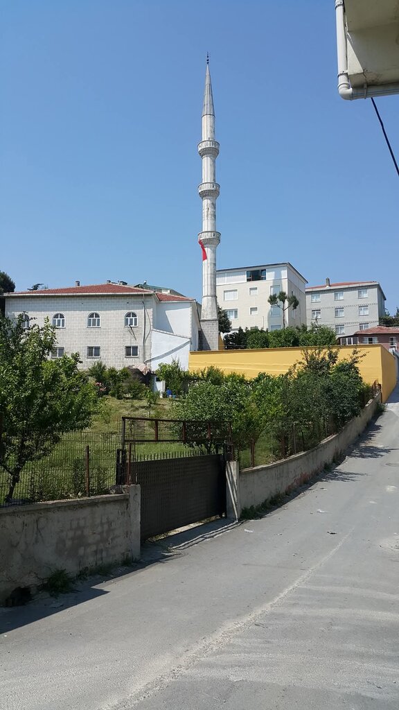 Cami Yayla Mahallesi Mehmet Emin Cami, İstanbul, foto