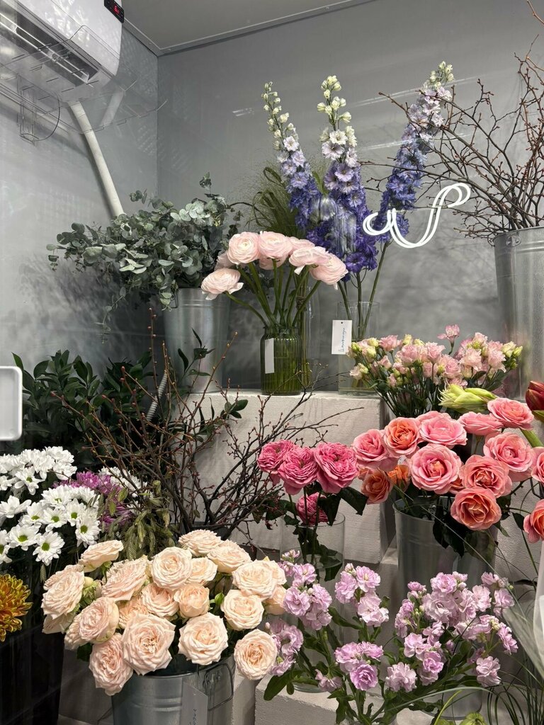 Çiçek pazarı Flo Гедонизм цветы Pop up store, Yaroslavl, foto