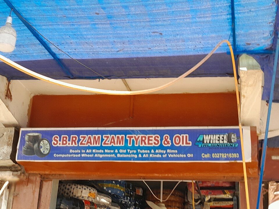 Yağlama ürünleri Sbr zam zam tiles, Karaçi, foto