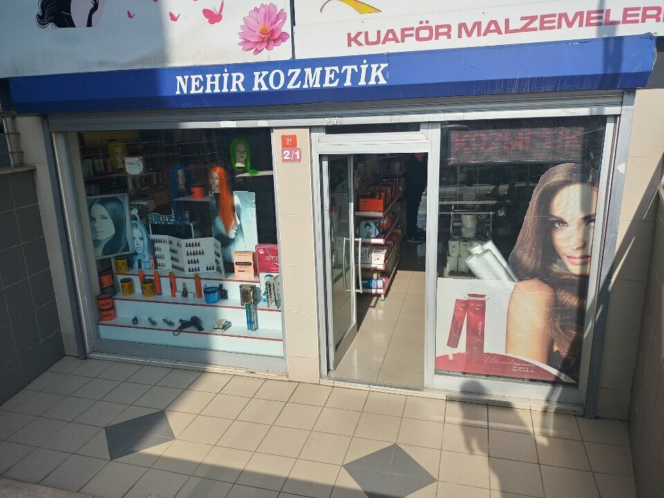 Kozmetik ve parfümeri mağazaları Nehir Kozmetik, İstanbul, foto