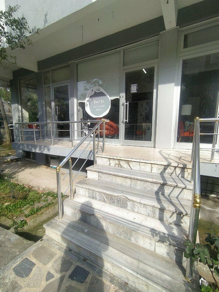Kalıcı makyaj stüdyosu Burju Kaş ve Tırnak Tasarım, İstanbul, foto
