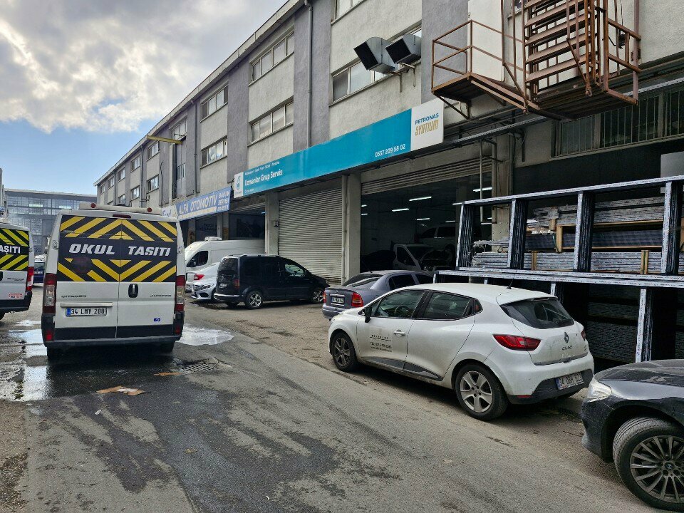 Otomobil servisi Uzmanlar Grup Servis, İstanbul, foto