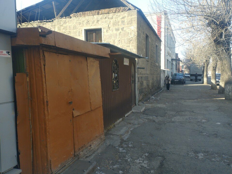 Kıyafet tamiri Դերձակ, Vanadzor, foto