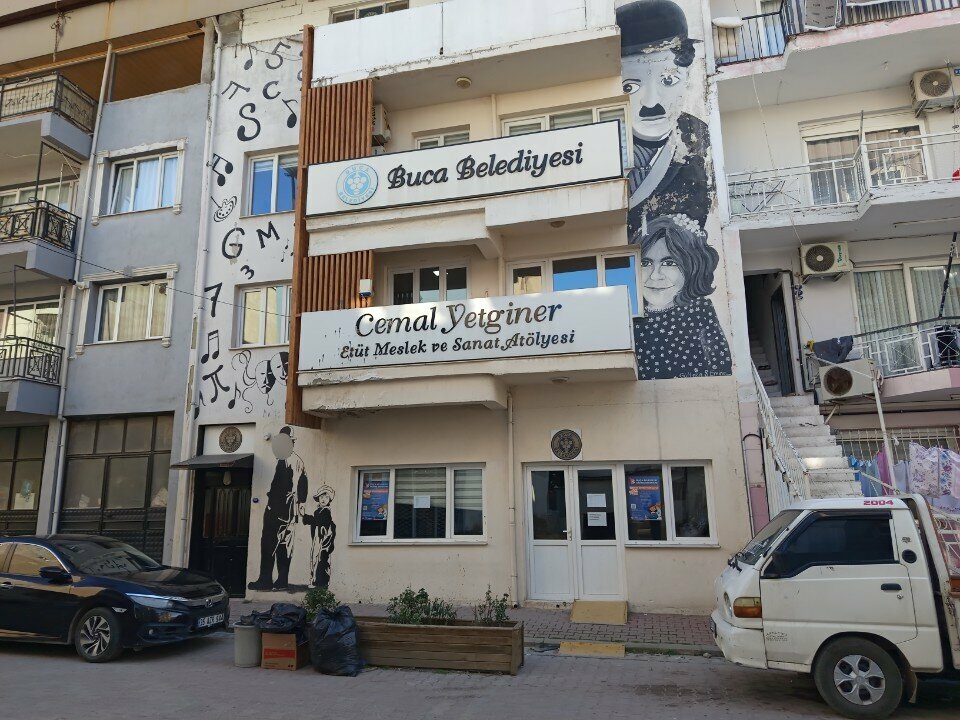 Sanat atölyeleri Cemal Yetginer Etüt Meslek ve Sanat Atölyesi, İzmir, foto