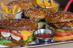 Burger Size (prospekt Avtozavodtsev No:32), fast food  Miass'tan