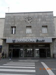 Tarragona (Comunidad Autònoma de Cataluña, Tarragona), tren istasyonu  Tarragona'dan