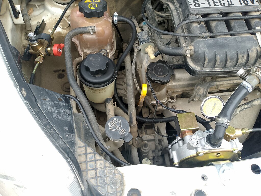 Otomobil servisi Auto Service, Siriderya eyaleti, foto