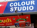 Colour (Province of Sindh, Karachi, Marwari Lines, Bhowanji Street), boya ve cila malzemeleri üretim ve satış yerleri  Karaçi'den