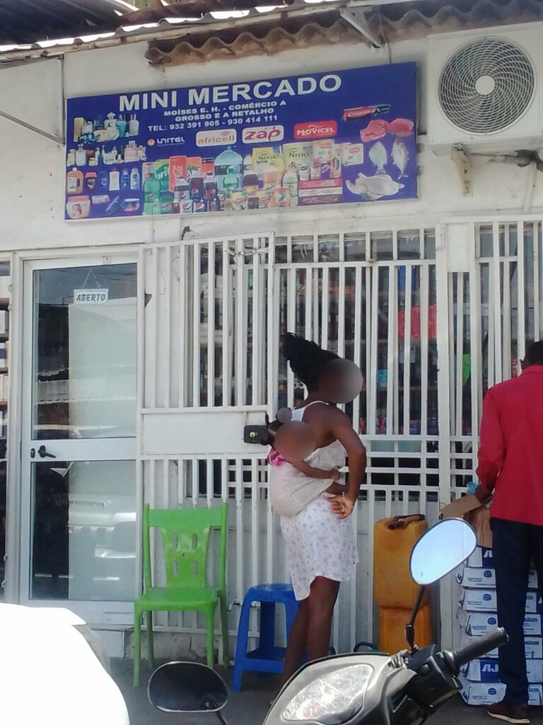 Büyük mağazalar Mini mercado, Loanda, foto