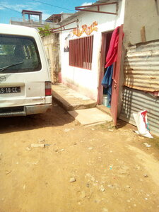 Barbearia (Luanda Province, Municipality of Kilamba Kiaxi, Vinte e Oito de Agosto), berberler  Loanda'dan