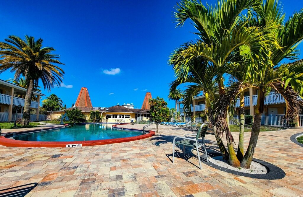 Otel Rodeway Inn Holiday Fl, Florida Eyaleti, foto