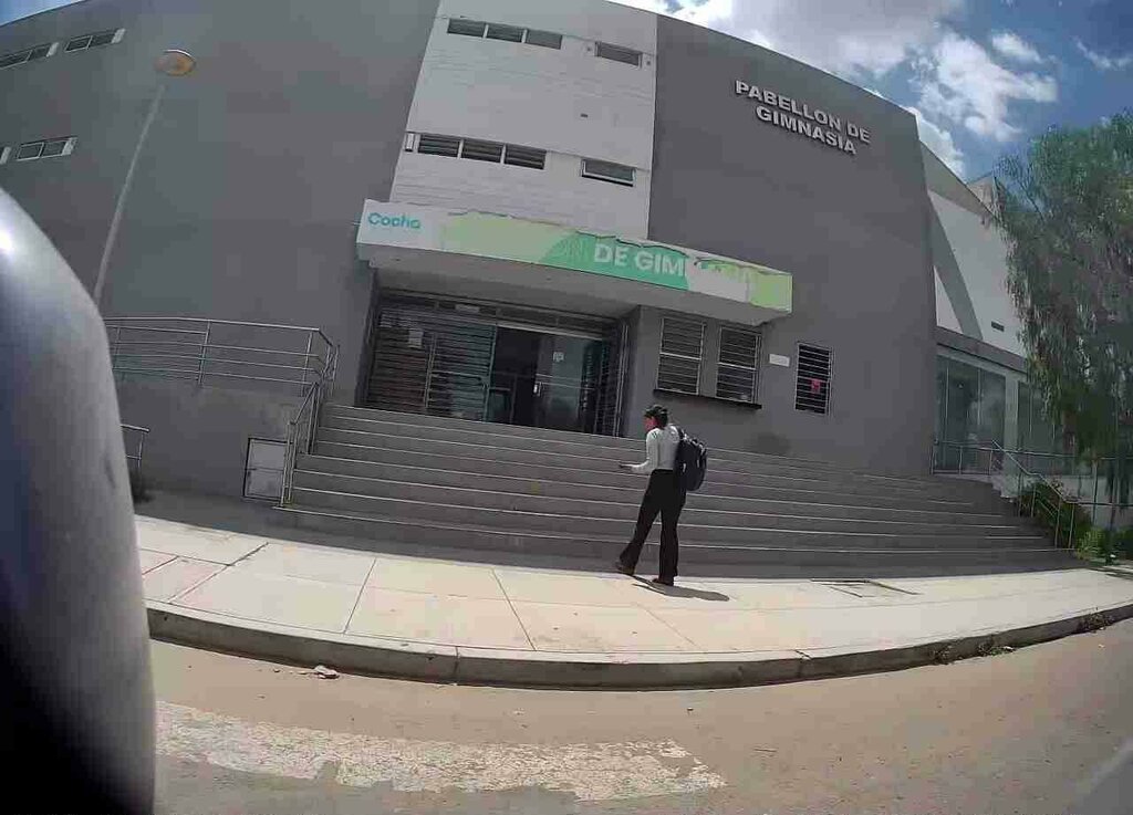 Spor okulları Pabellón de Gimnasia, Cochabamba, foto