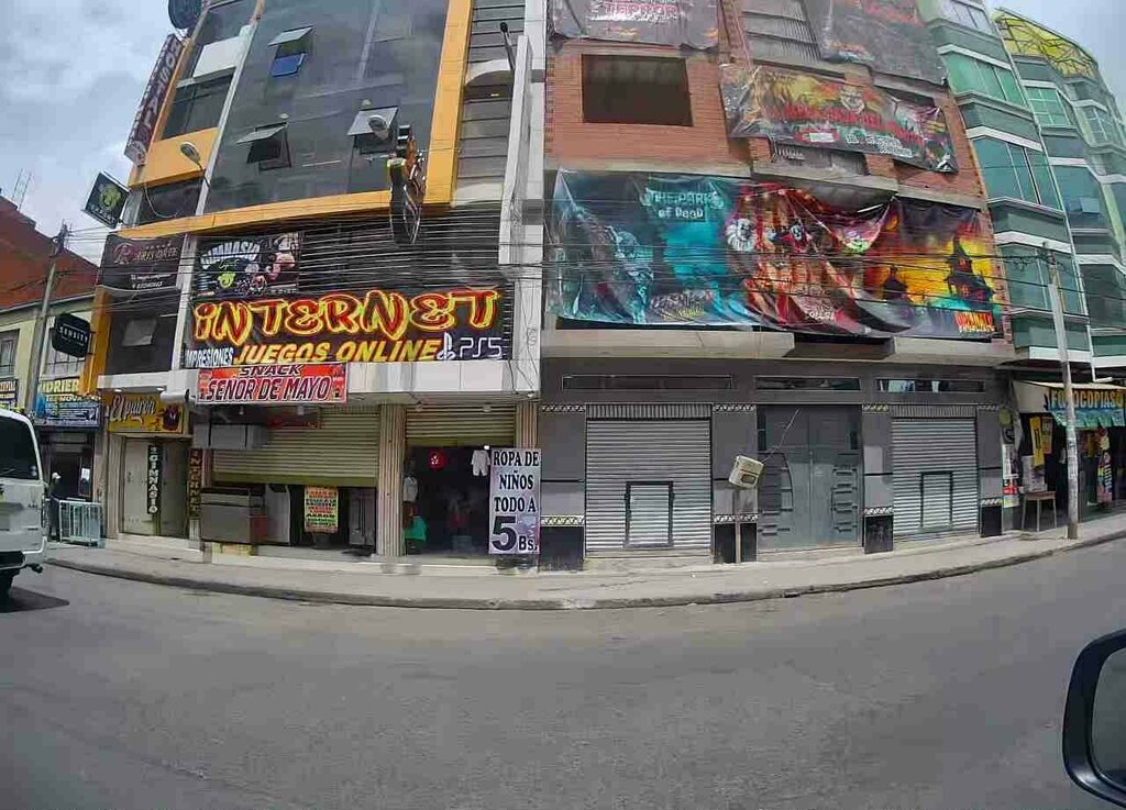 Giyim mağazası Los Vestidos, El Alto, foto