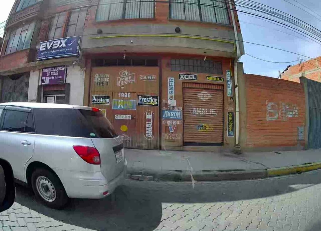 Otomobil yedek parçaları Spare parts, El Alto, foto