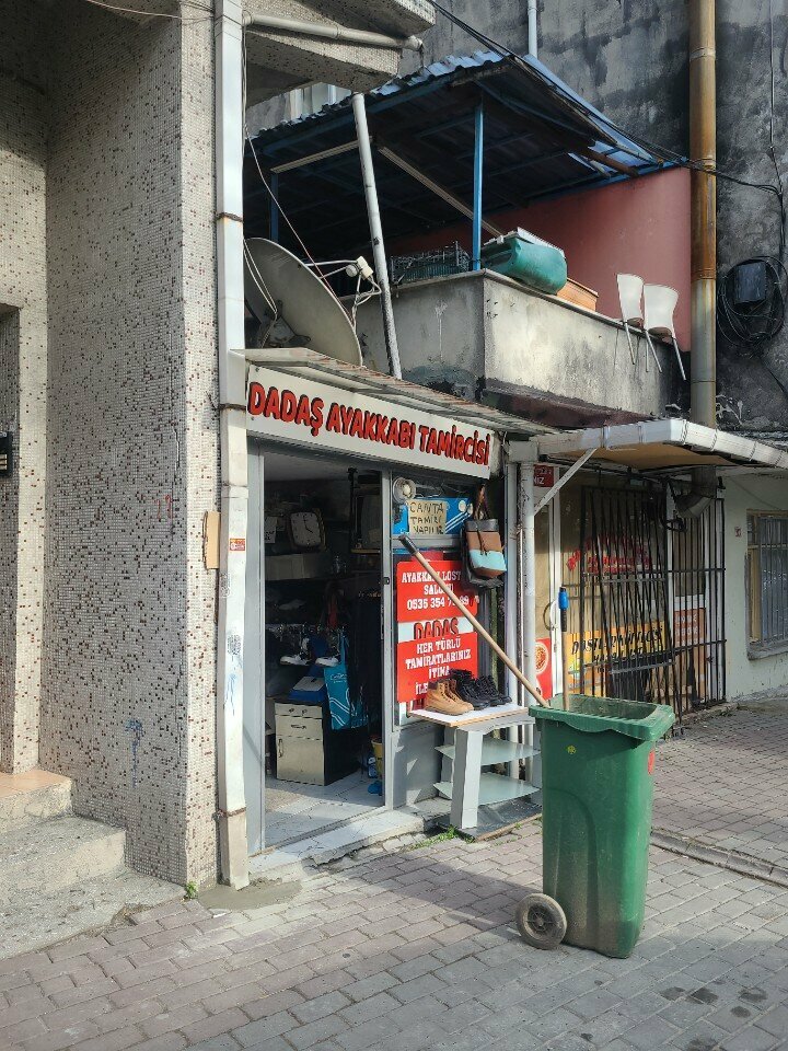 Ayakkabı tamiri Dadaş Ayakkabı Tamircisi, İstanbul, foto
