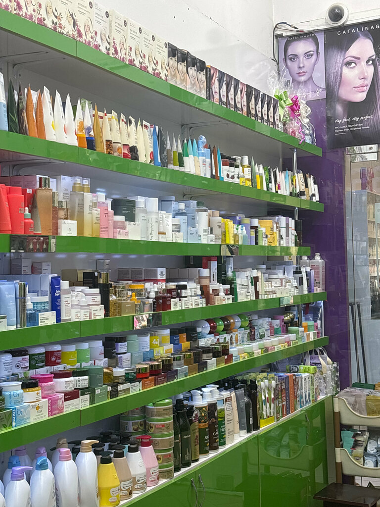 Kozmetik ve parfümeri mağazaları Deracos, Taşkent, foto