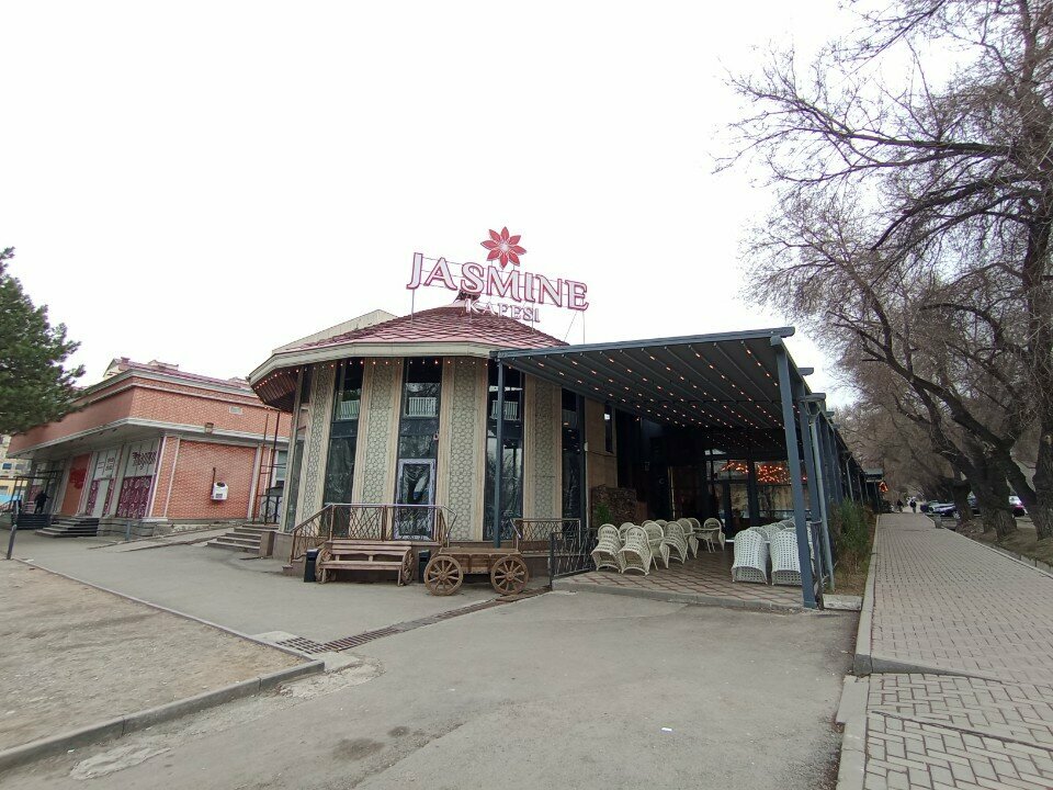 Akümülatör ve şarj cihazları Get Charged!, Almatı, foto