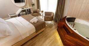 Kalyon Çeşme (İzmir, Çeşme, Altınyunus Mah., 3452 Sok., 1/A), otel  Çeşme'den