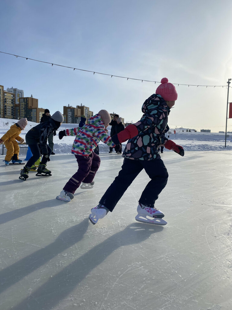 Spor kulüpleri Роллер школа Боброва, Yekaterinburg, foto