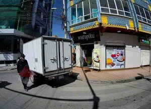 Wist'upiku (Department of La Paz, Provincia Murillo, El Alto, Avenida Satélite, 742), bar  El Alto'dan