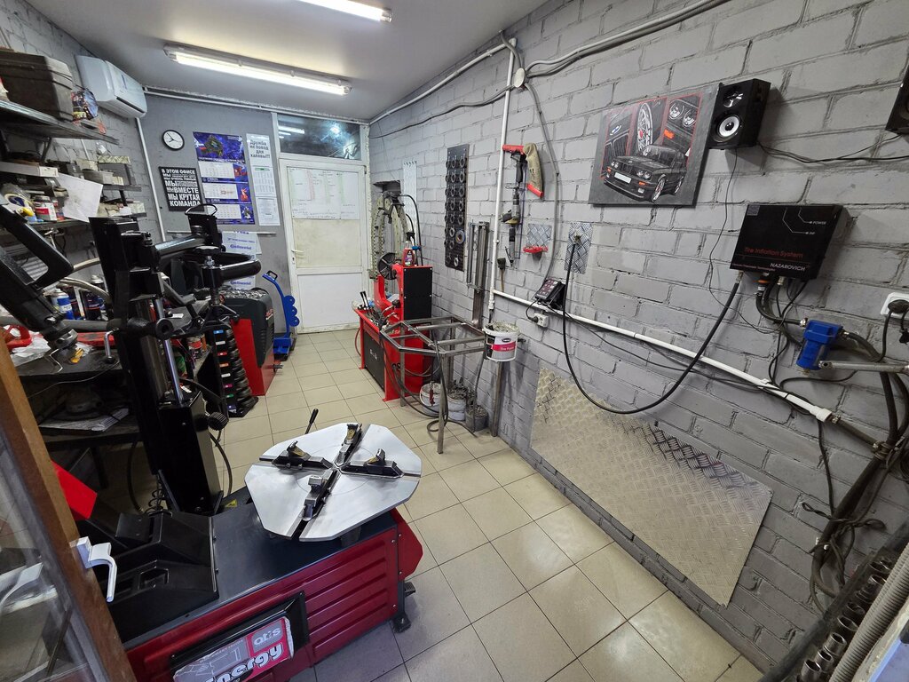 Oto lastik tamiri Wheel House, Briansk, foto