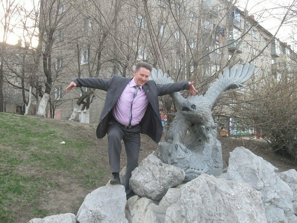 Park, sokak heykeli Орёл, Nahodka, foto