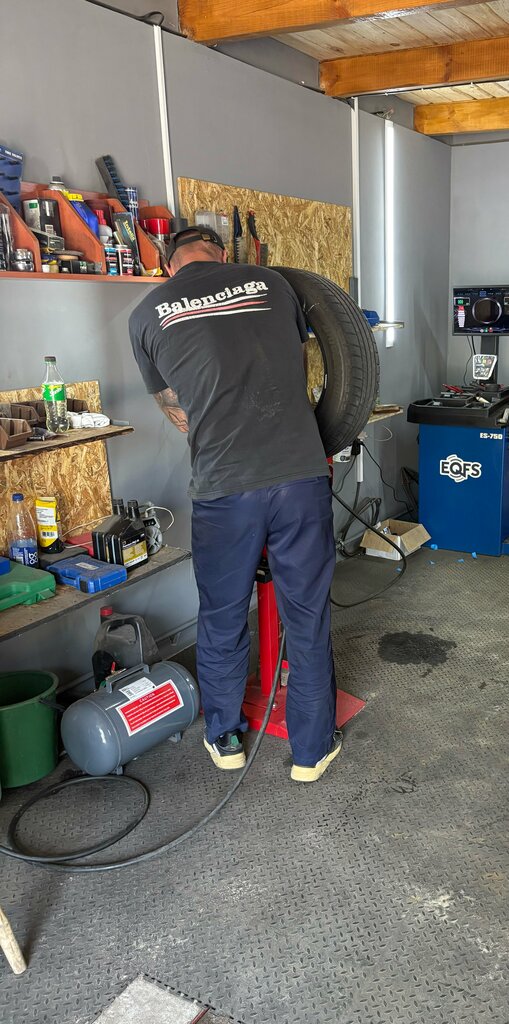 Oto lastik tamiri Шиномонтаж, Kobrin, foto