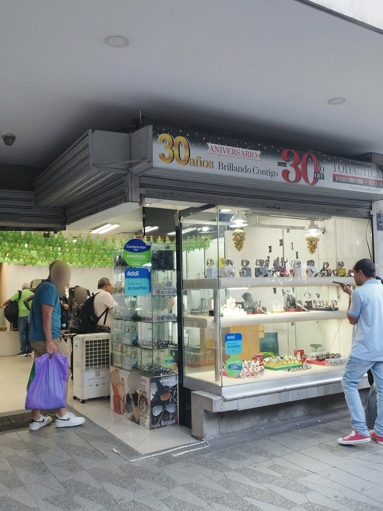 Saatçiler Kronos, Medellin, foto