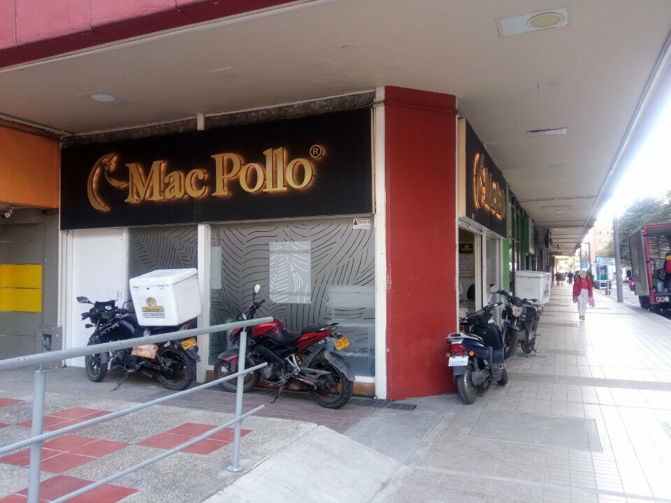 Kanatlı hayvan ürünleri ve yumurta Mac Pollo Los Héroes, Bogota, foto