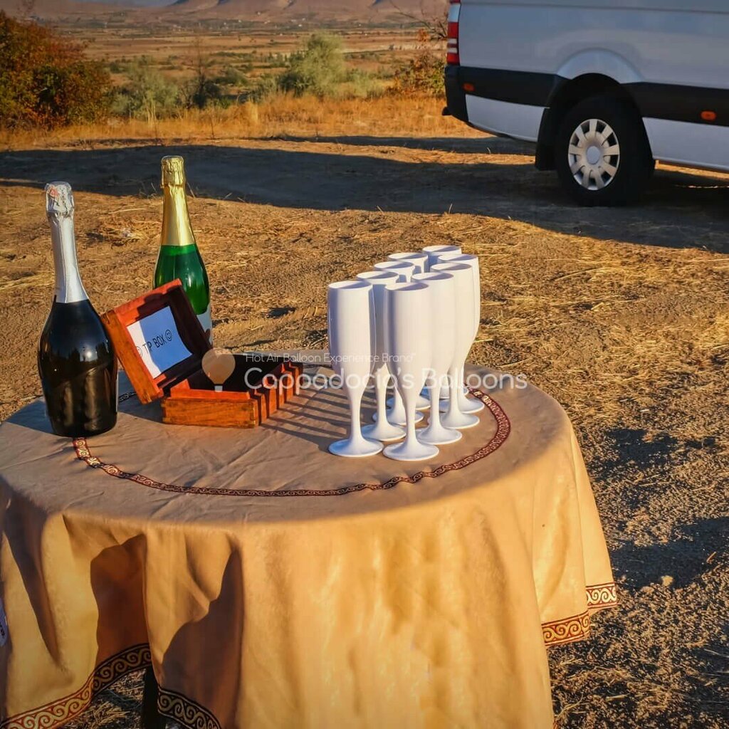 Seyahat acenteleri Cappadocias Balloons, Kuşadası, foto