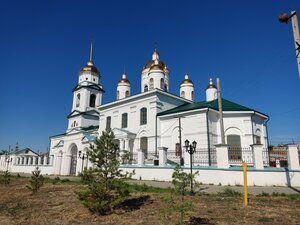 Church of the Life-Giving Trinity (Krasnogvardeyskaya ulitsa No:1А), ortodoks kiliseleri  Troitsk'ten